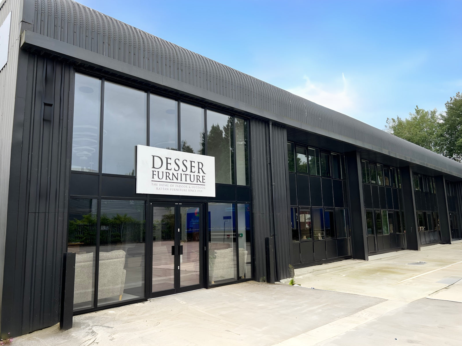 Contact – Desser